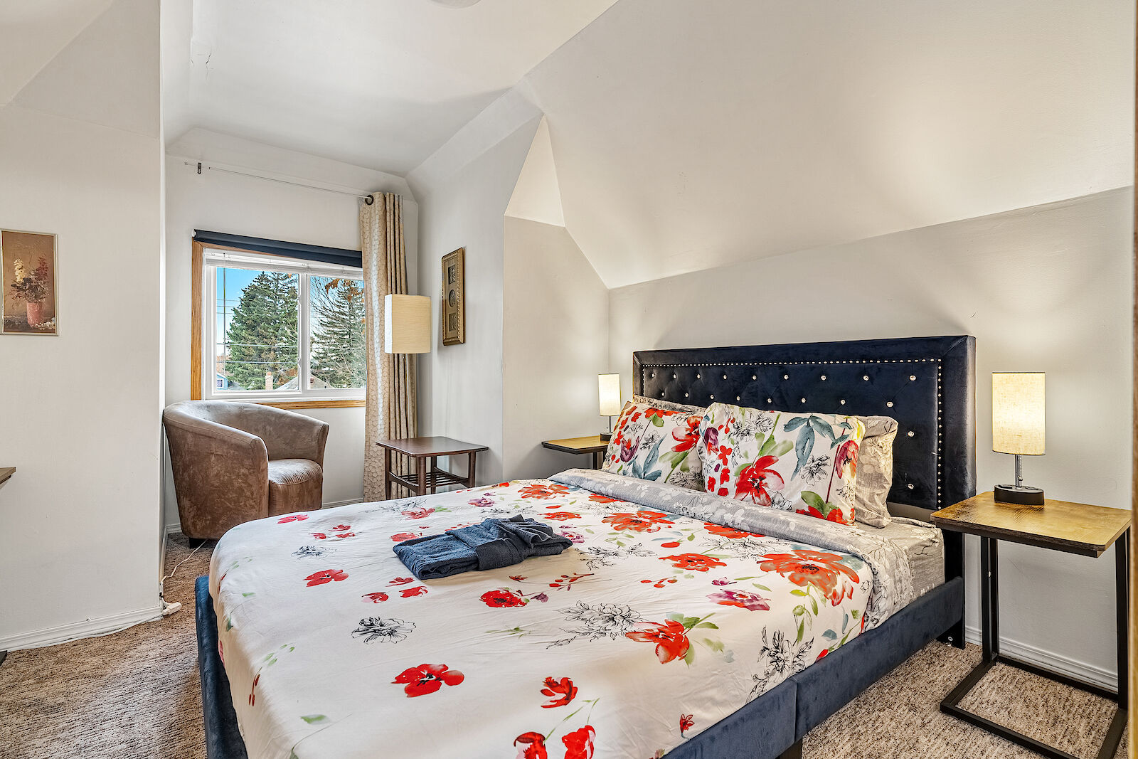 Calgary Pet Friendly Room For Rent For Rent | Crescent Heights | Room ...