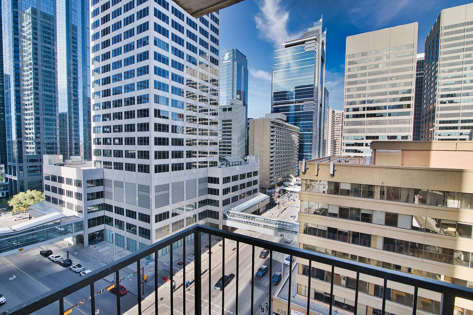 Calgary Pet Friendly Apartment For Rent | Downtown | Rent Now before ...