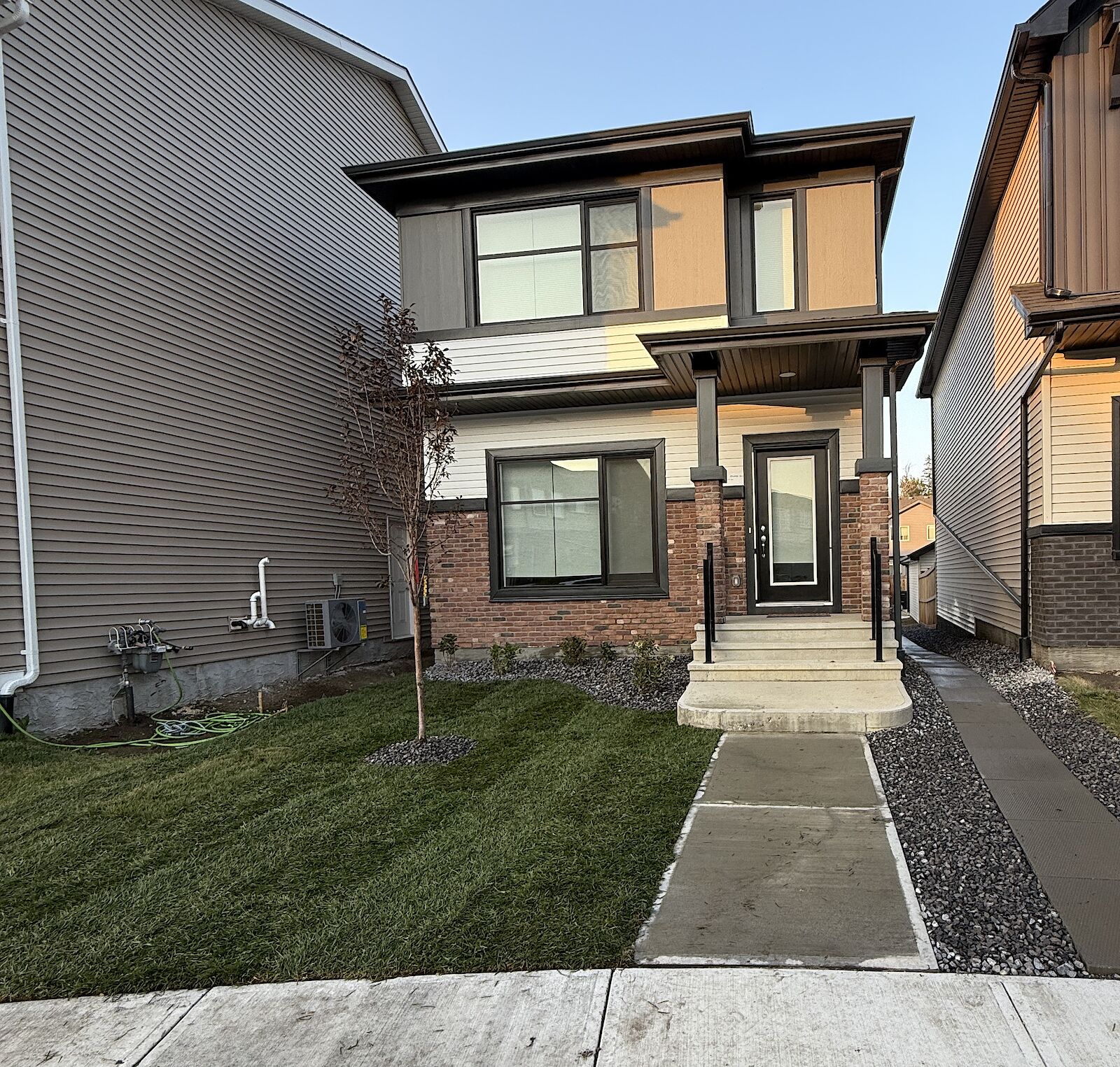 Edmonton House For Rent | Edgemont | Main House Laned Home FOR | ID ...