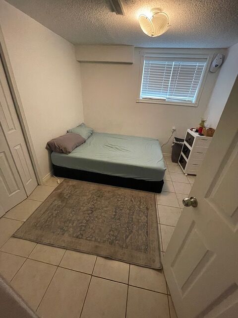 Calgary Pet Friendly Room For Rent For Rent | Montgomery | Roommate ...